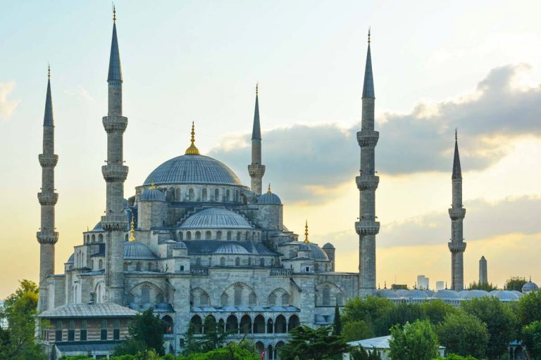 Istanbul in May: Weather, Attractions, Tips for 2023! - The Turkey Traveler