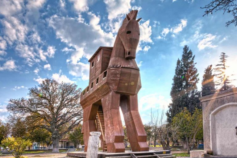 25 Famous Landmarks in Turkey: Historical + Natural