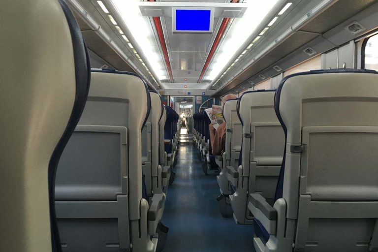 How To Get From Izmir To Pamukkale: Train, Bus + Tour - The Turkey Traveler