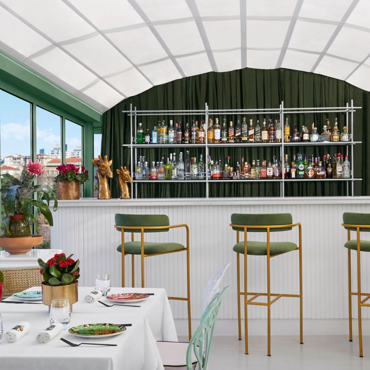 10 Best Rooftop Bars in Istanbul For 2024! - The Turkey Traveler