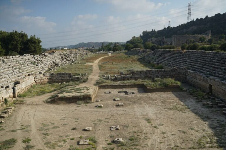 Guide to Visiting The Ancient City of Perge From Antalya - The Turkey ...