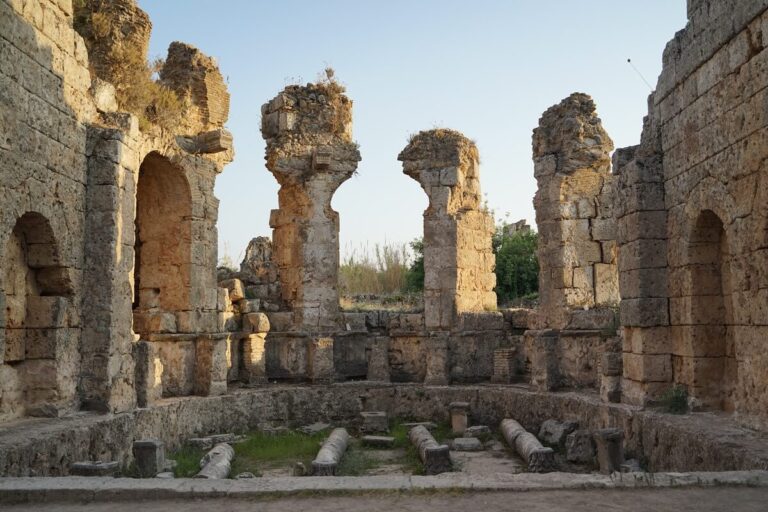 Guide to Visiting The Ancient City of Perge From Antalya - The Turkey ...