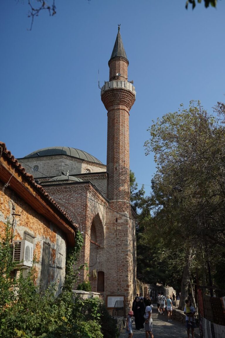 Alanya Castle: Is It Worth It? A Complete Guide! - The Turkey Traveler