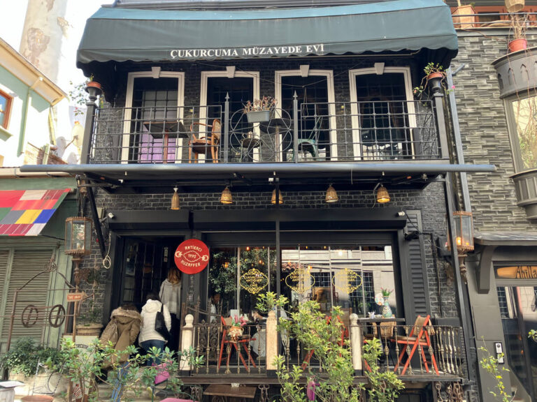15 Unique Coffee Shops and Cafes in Istanbul For 2024! - The Turkey ...
